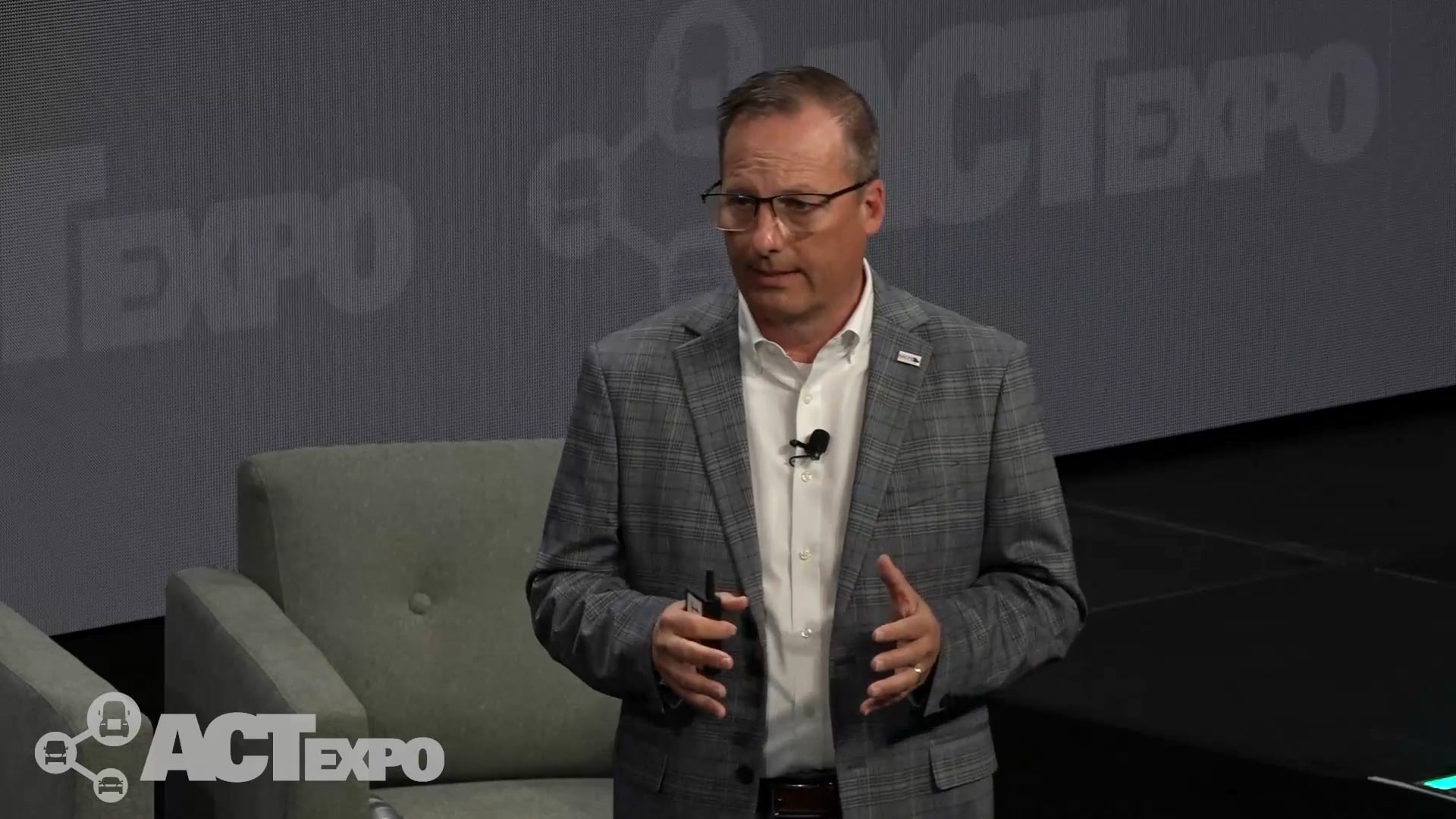 Run On Less: Mike Roeth Presents Run on Less – Electric DEPOT at ACT ...